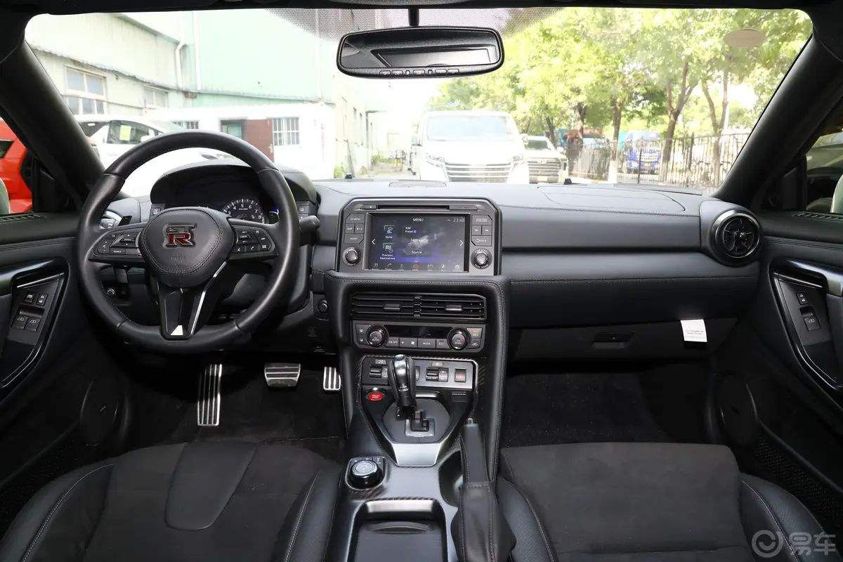 【GT-R3.8T Premium内饰全景正拍图片-汽车图片大全】-易车