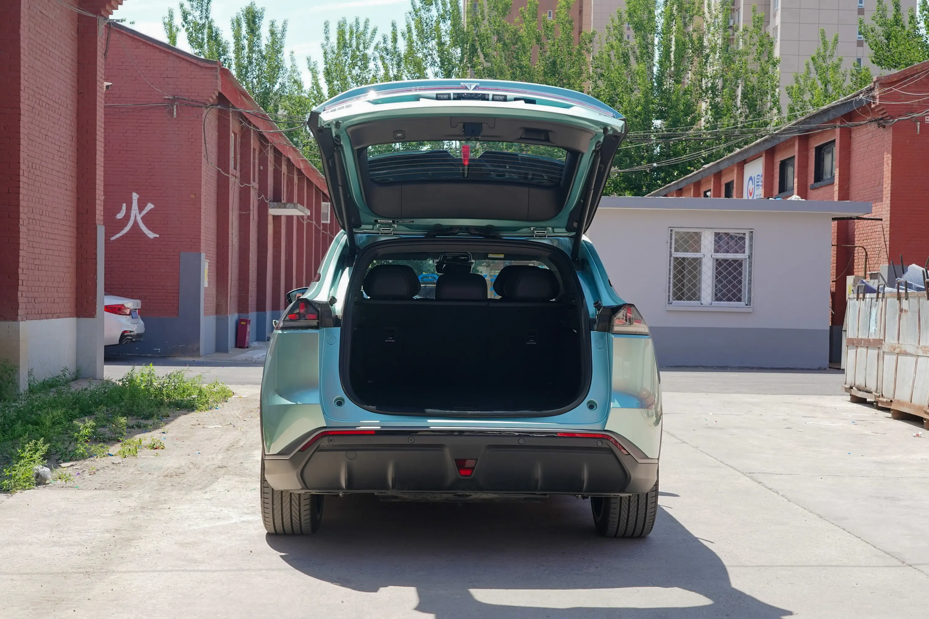 【深蓝S7纯电版 620km 620Max后备箱图片-汽车图片大全】-易车