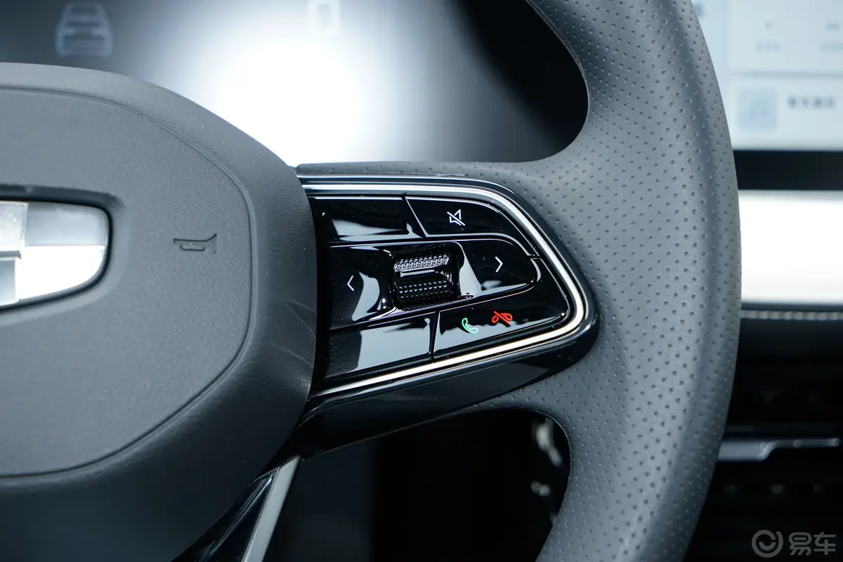 【吉利几何E萤火虫301km 龙腾版右侧方向盘功能按键图片-汽车图片大全】-易车
