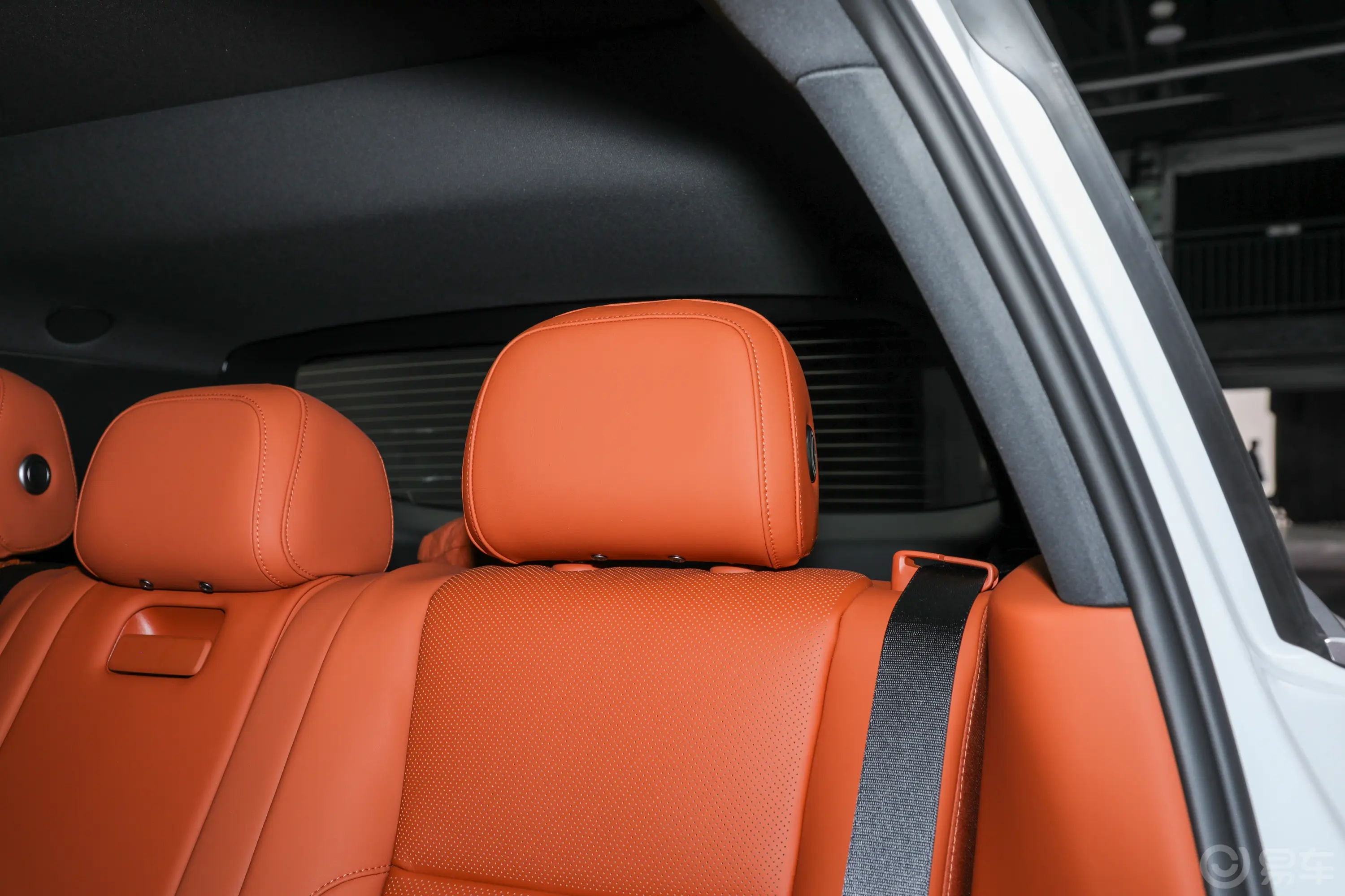 【理想L7L7 Pro后排空间图片-汽车图片大全】-易车