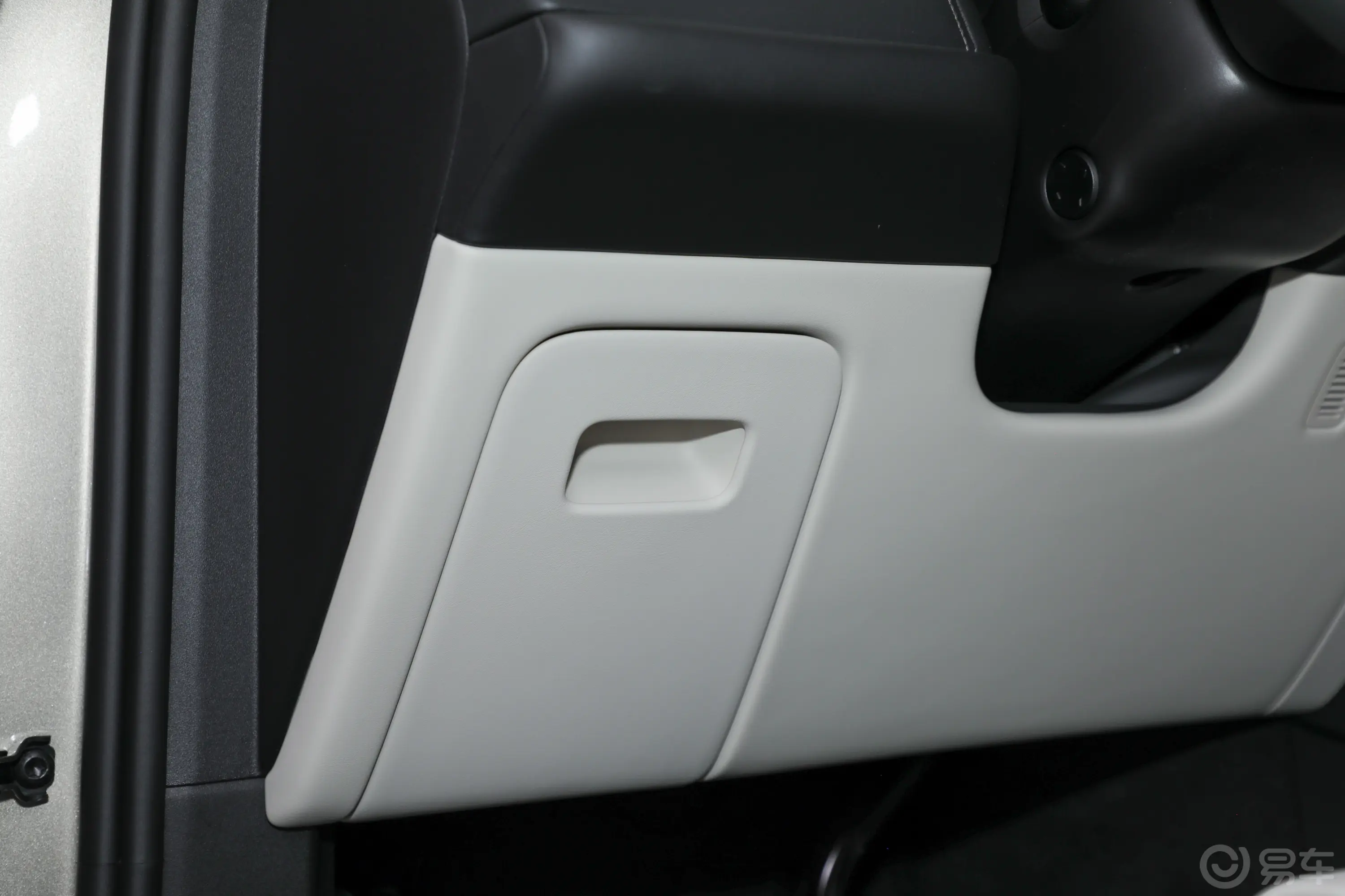 【理想L8L8 Pro主驾驶位图片-汽车图片大全】-易车