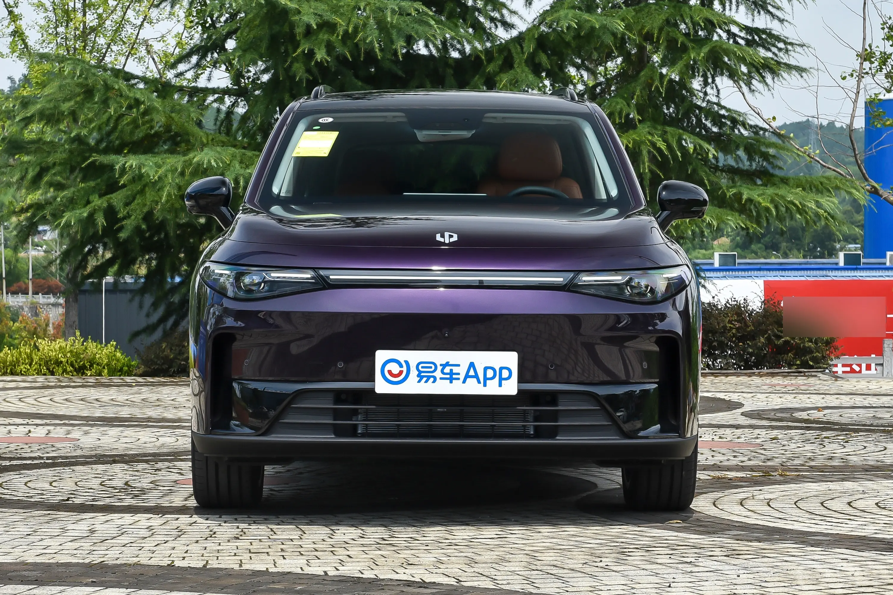 【零跑C16纯电版 520km 尊享版正前水平图片-汽车图片大全】-易车