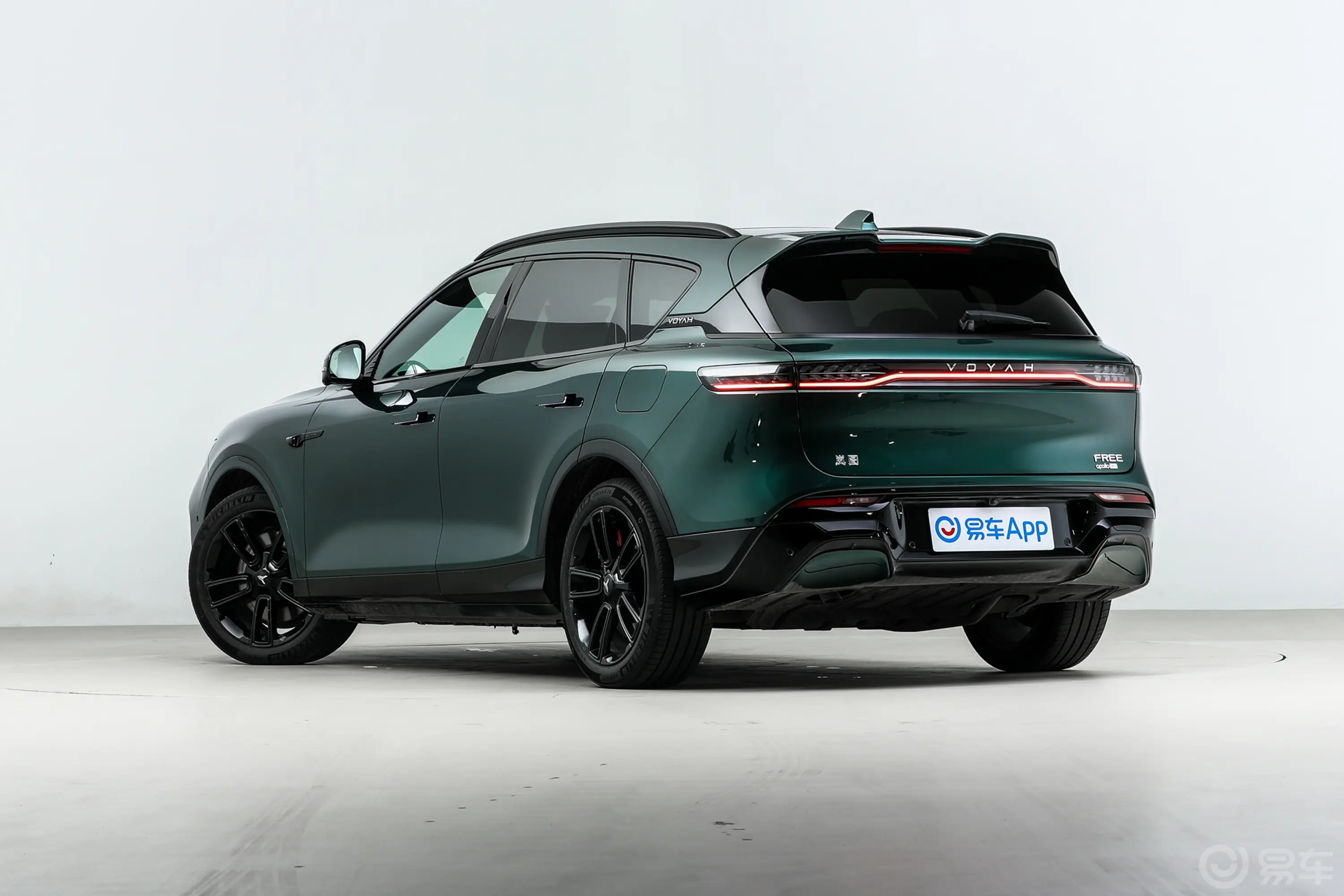 【岚图FREE318 259km 四驱探索版侧后45度车头向左水平图片-汽车图片大全】-易车