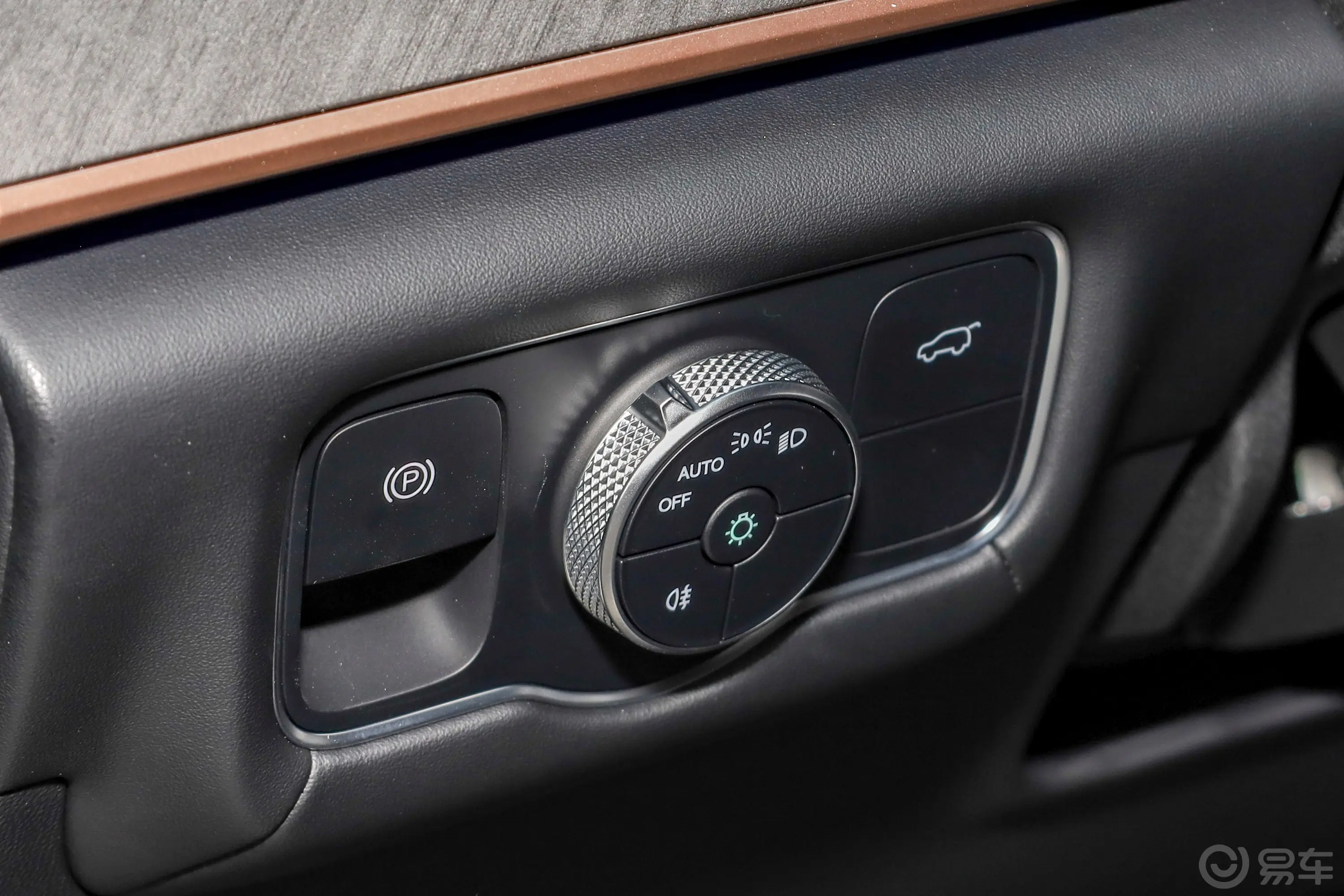 【瑞虎92.0T 双离合两驱豪享版 5座主驾驶位图片-汽车图片大全】-易车