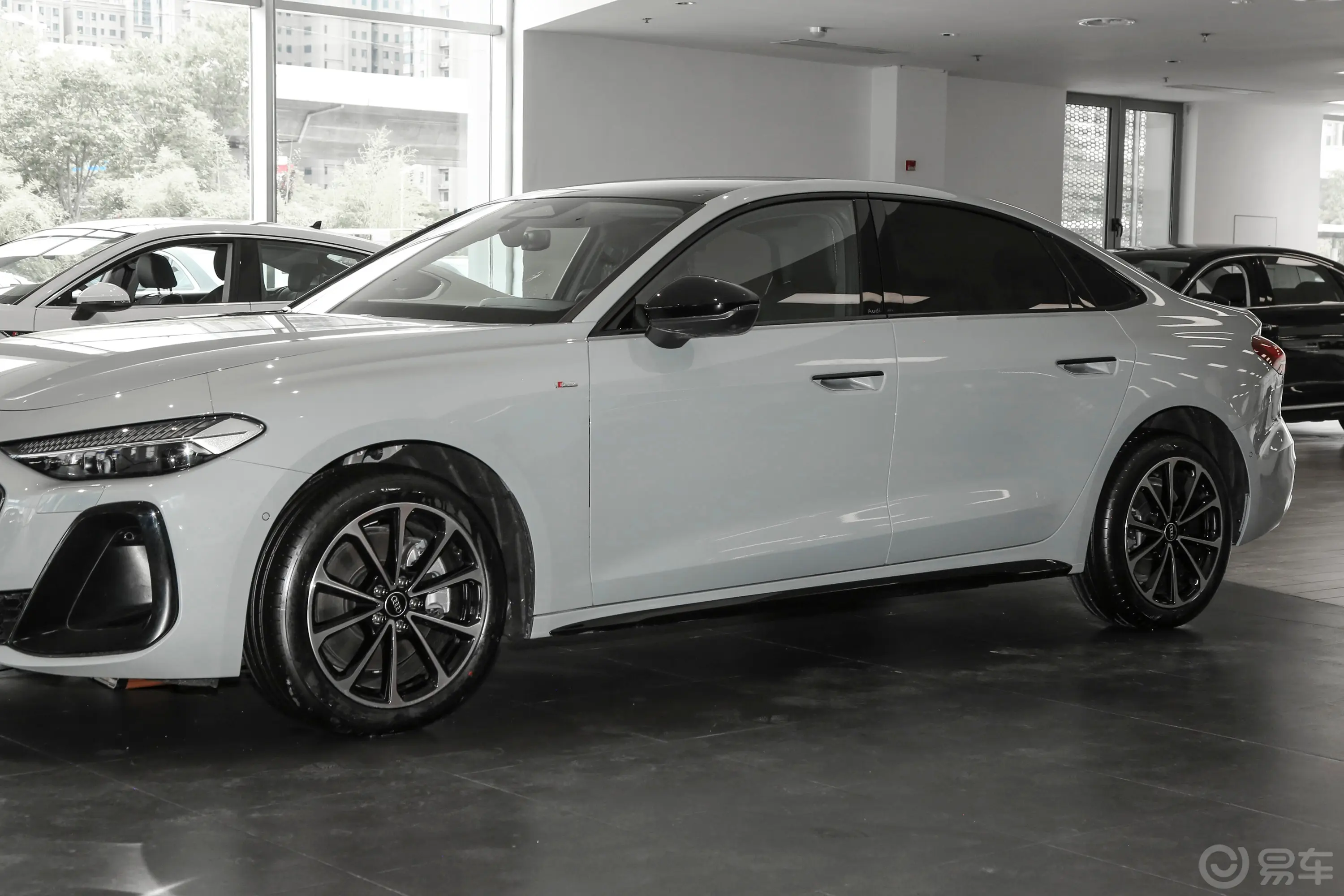 【奥迪A5L2.0T 运动版 Plus外观细节图片-汽车图片大全】-易车