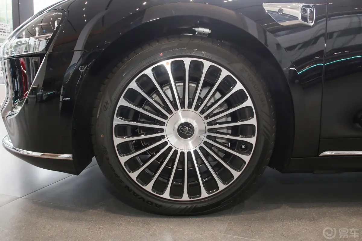 【享界S9T增程版 251km 后驱Max前轮毂造型图片-汽车图片大全】-易车